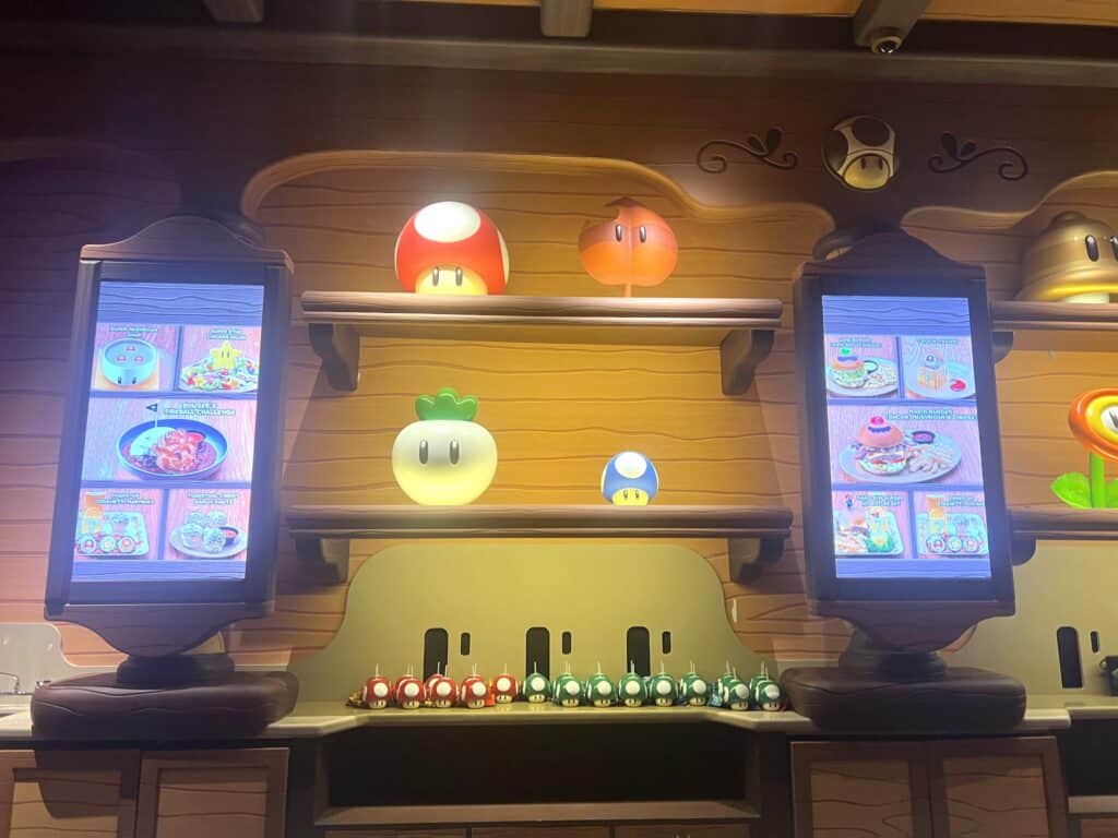 Toadstool Cafe Orlando | Dining at Super Nintendo World - Universal ...